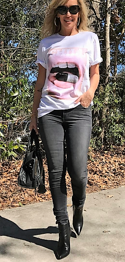 LisaLisaD1 Part 8: Endodra Eyeliner and Apple Watches - page 26