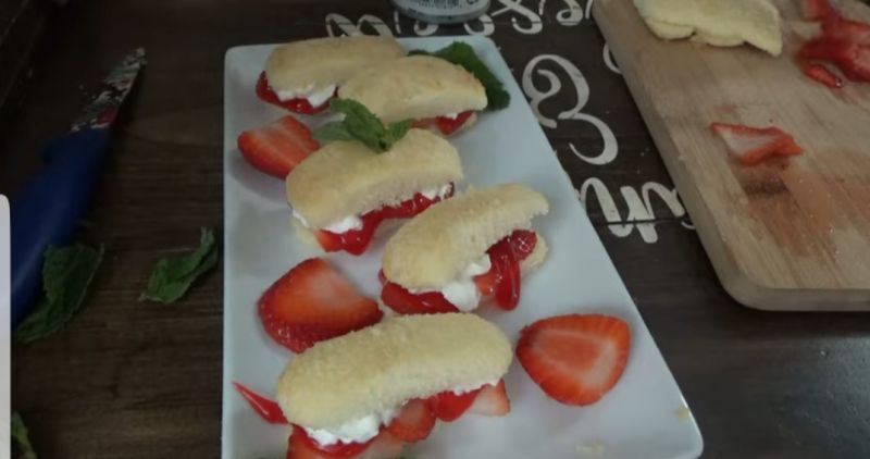 Moss Family videos are lame, Everyday is the same, Fallon can’t cook or ...