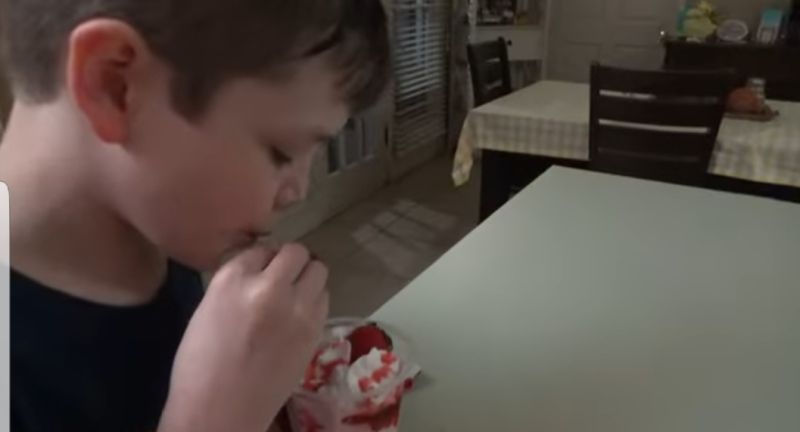 Moss Family videos are lame, Everyday is the same, Fallon can’t cook or ...