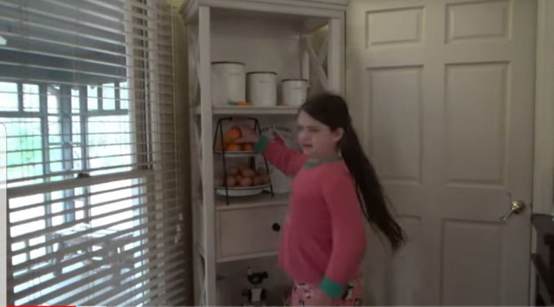 Moss Family videos are lame, Everyday is the same, Fallon can’t cook or ...