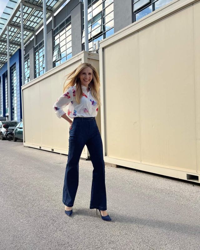 Lorella Cuccarini - page 2