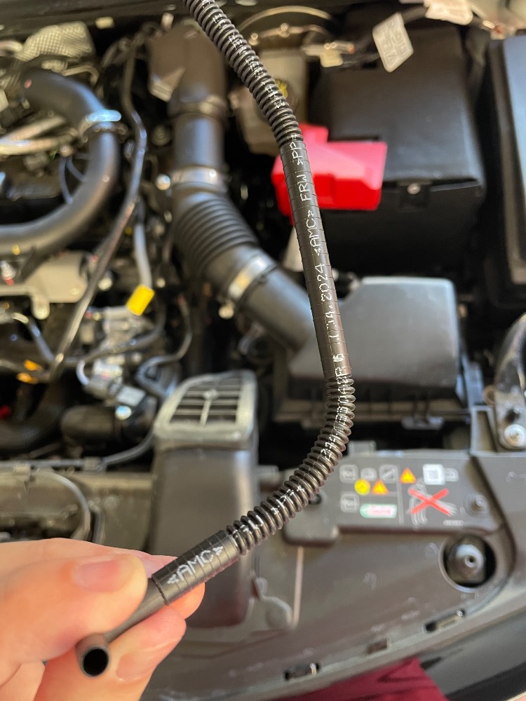 [RISOLTO] - Tubicino vapori della batteria