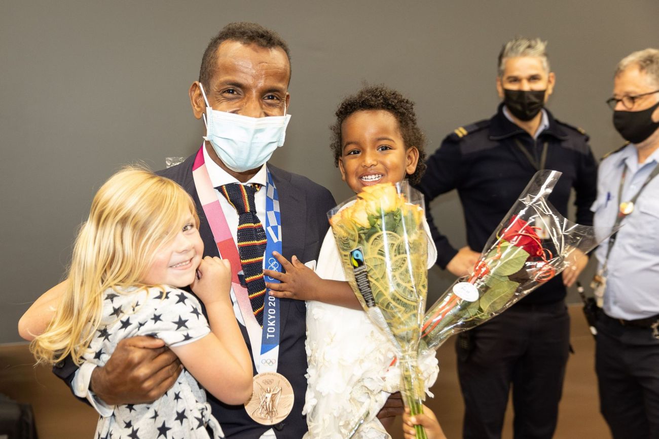 Bashir Abdi, Nimo, Kadra, Ibrahim, Maryan et Khadija