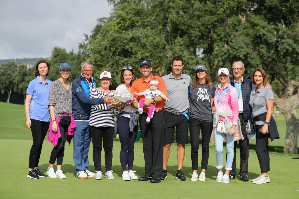 Sergio García, Angela, Azalea et Enzo