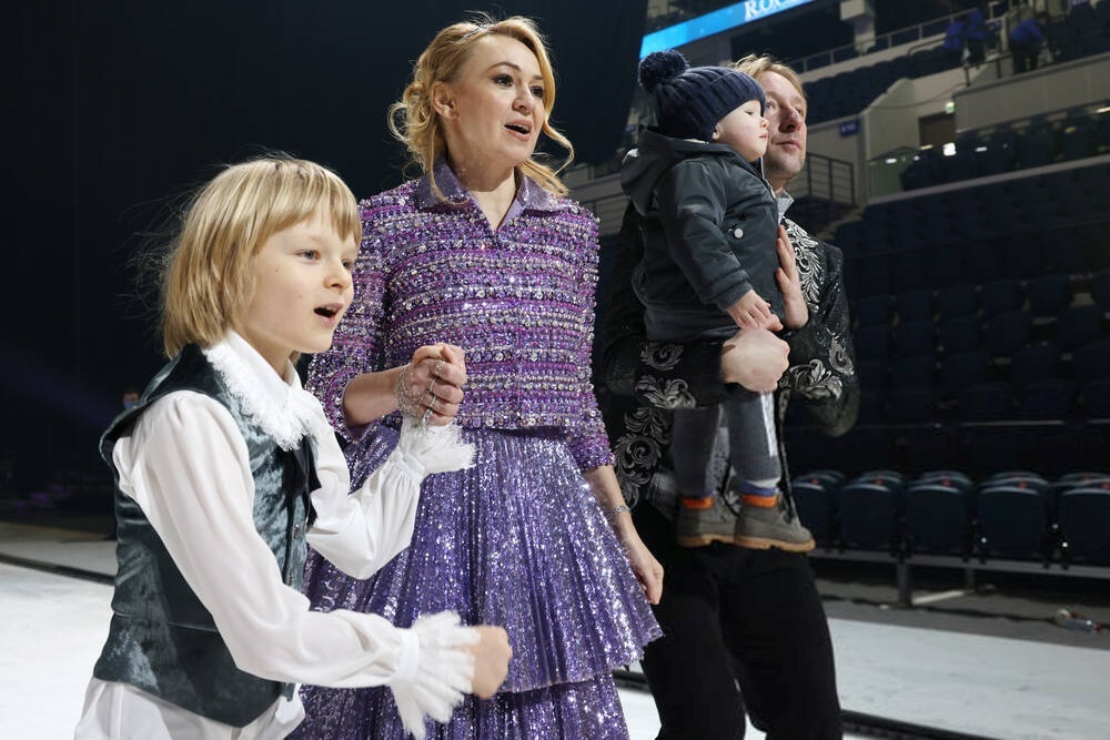 Evgueni Plushenko, Yana, Egor, Alexander et Arseniy - page 3