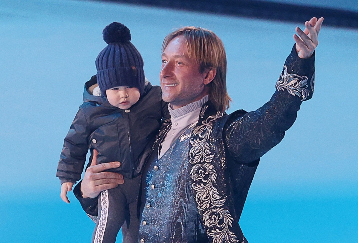 Evgueni Plushenko, Yana, Egor, Alexander et Arseniy - page 3