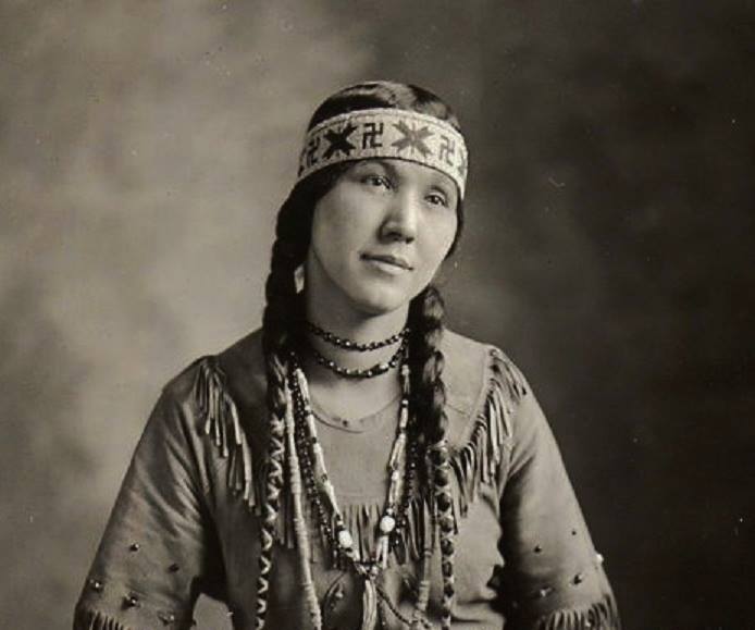 La storia dimenticata di Tsianina Redfeather, la cantante lirica degli ...