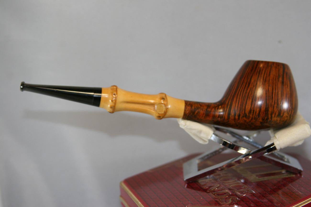 W.O. Larsen Straight Grain Brandy Bambù Shank