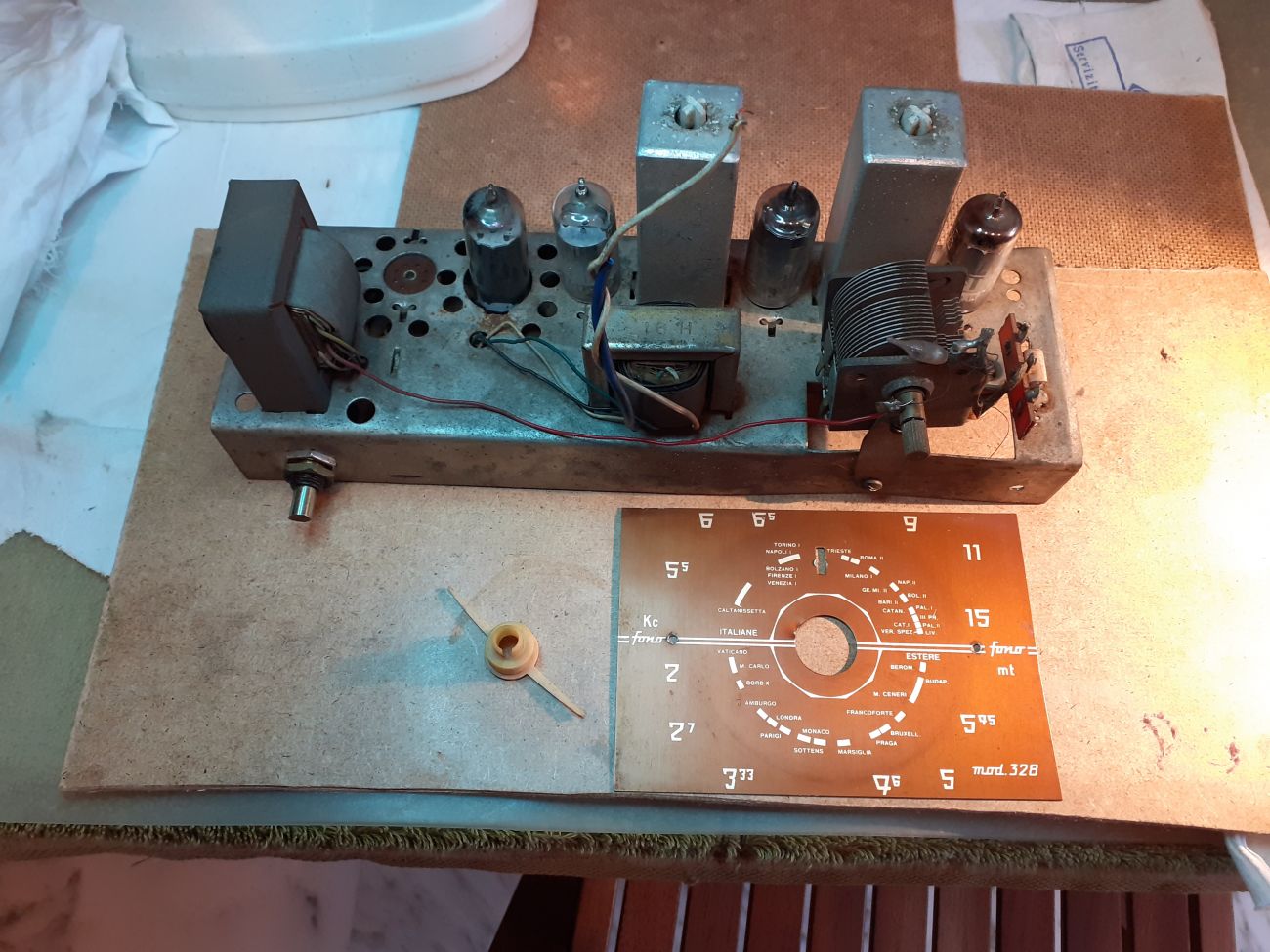 Cercasi modello di radio