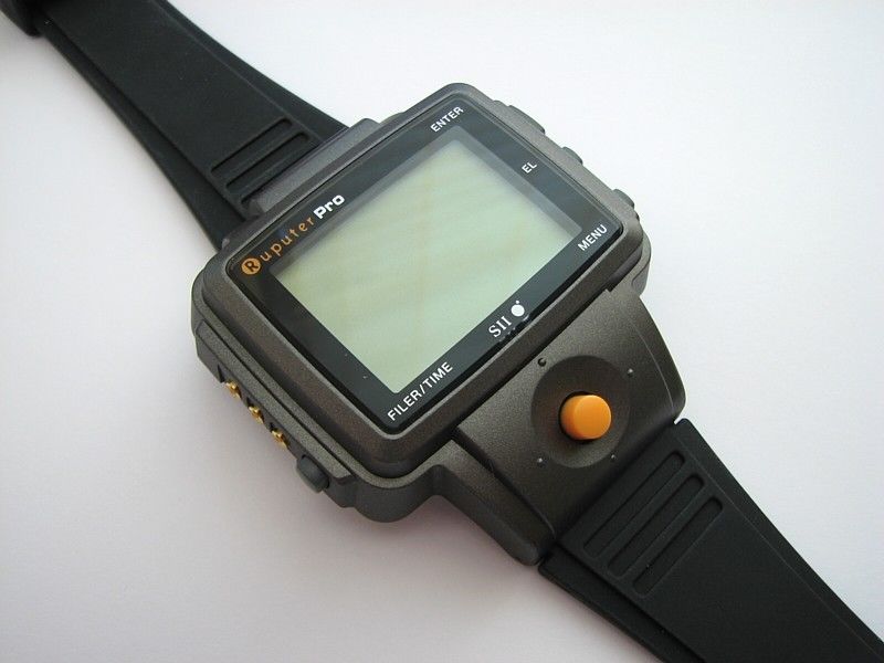 I digitali al quarzo "LCD" Seiko: guida storica e tecnica (1973-1985).