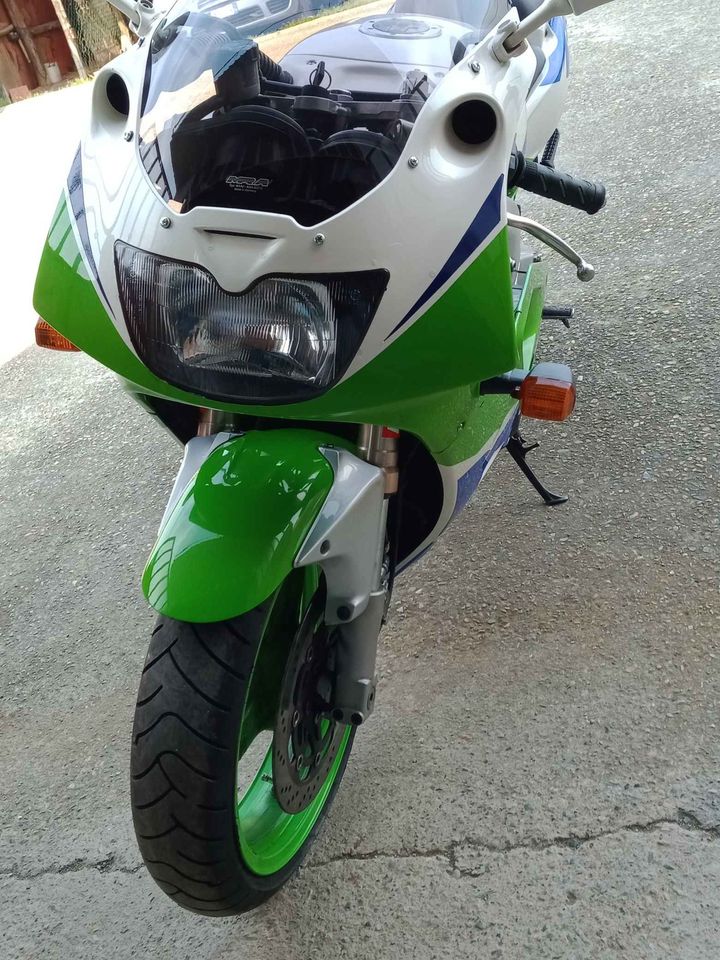 1999 - ZXR 400