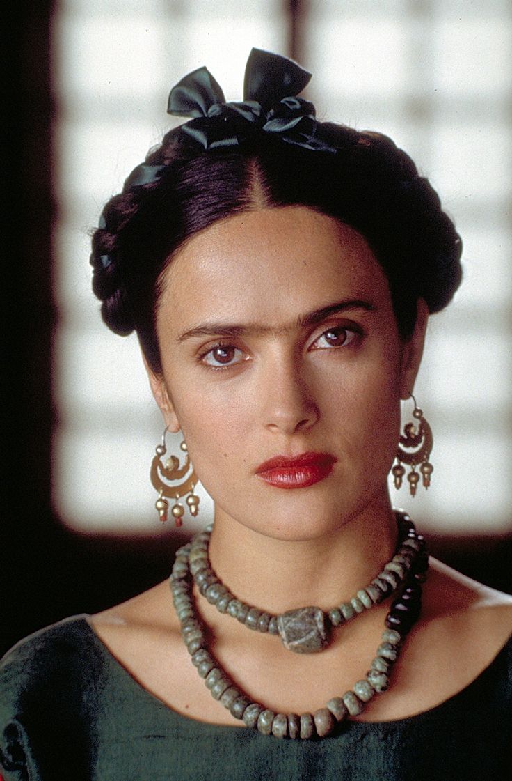 FRIDA KAHLO, PITTRICE MESSICANA E ICONA DEL FEMMINISMO [BIOGRAFIA, FOTO ...