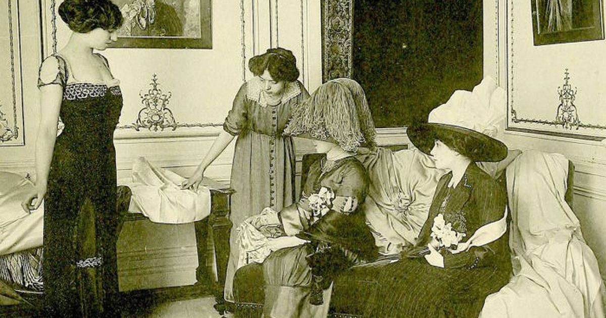 LA MODA PARIGINA 100 ANNI FA (FOTO STORICHE)