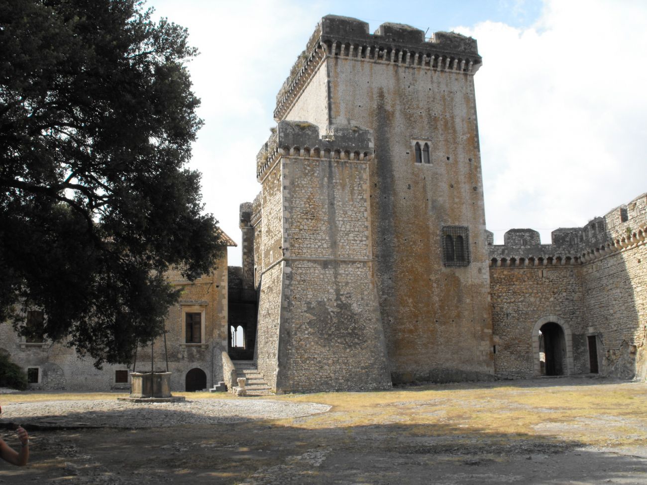 LAZIO: IL CASTELLO CAETANI