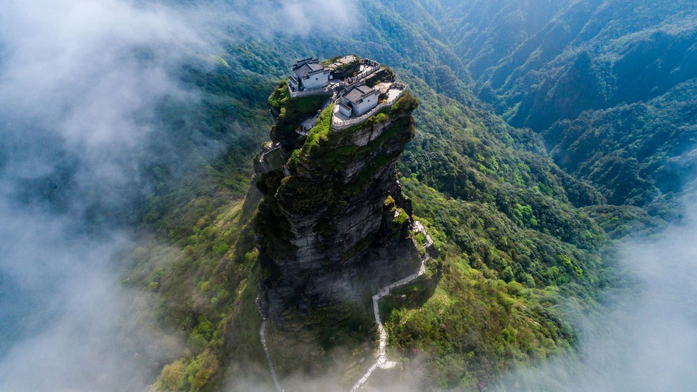 La Riserva naturale di Fanjingshan in Cina
