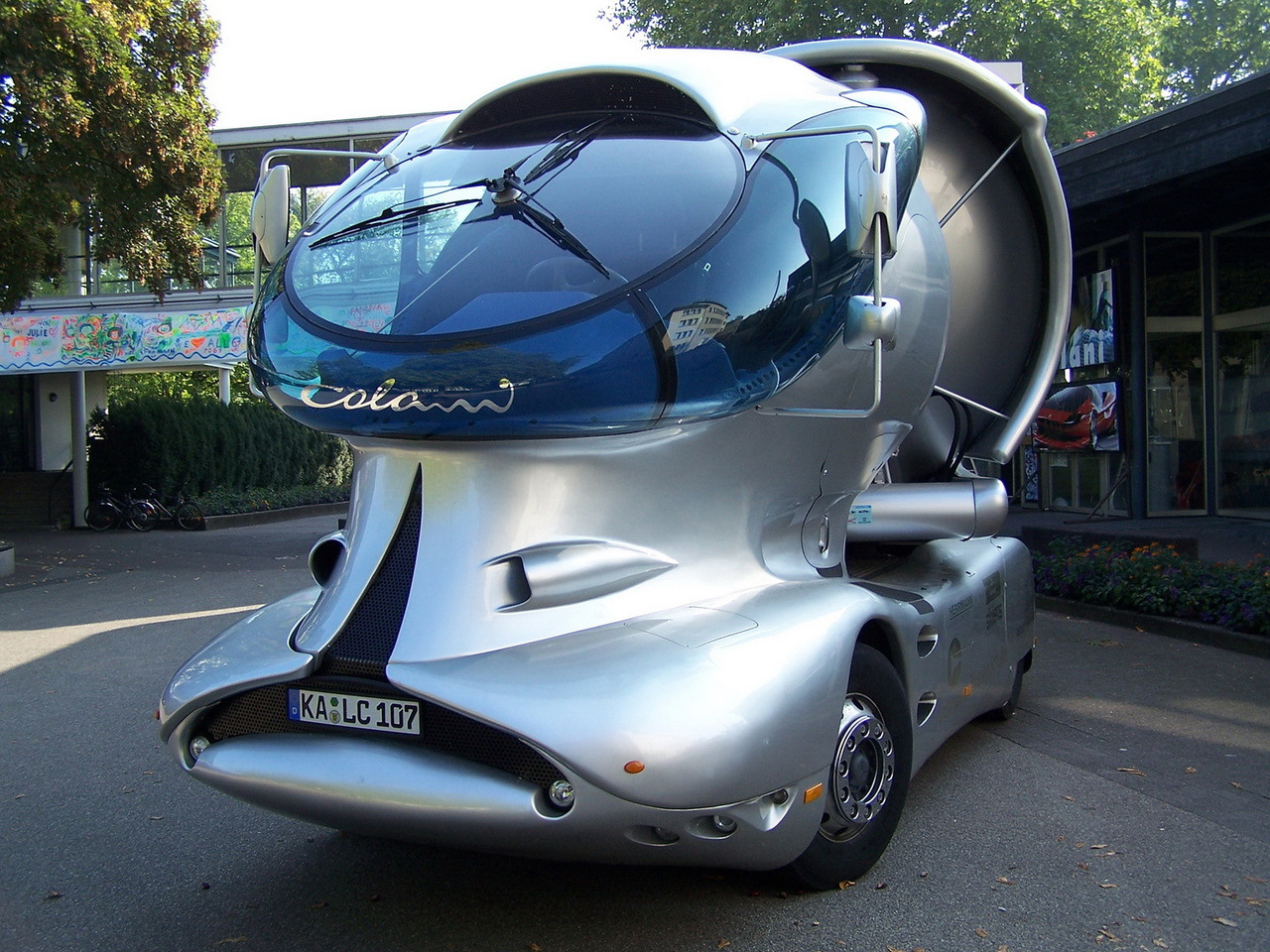 Le auto più pazze, più strane e spaventose del mondo (foto)