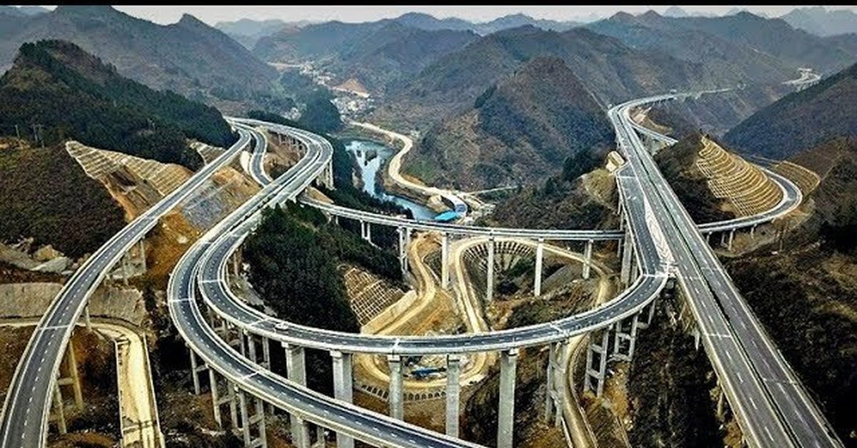 Cina, Autostrada Yaxi, una strada che va oltre le leggi della fisica