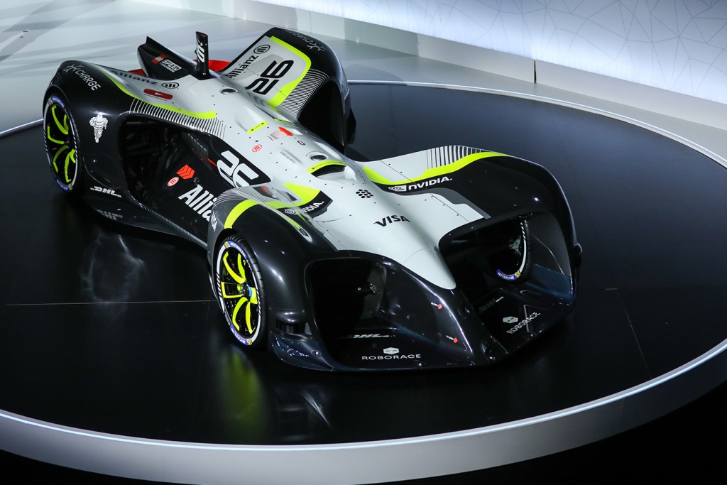 ROBORACE, IL CAMPIONATO AUTOMOBILISTICO, GUIDATO SENZA PILOTI