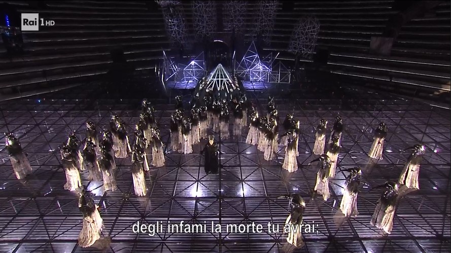 Un'Aida di cristallo inaugura il 100° Festival in mondovisione