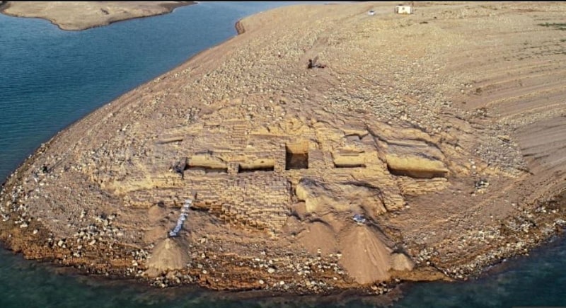 Mesopotamia, la siccità del Tigri fa riemergere i resti di una ...