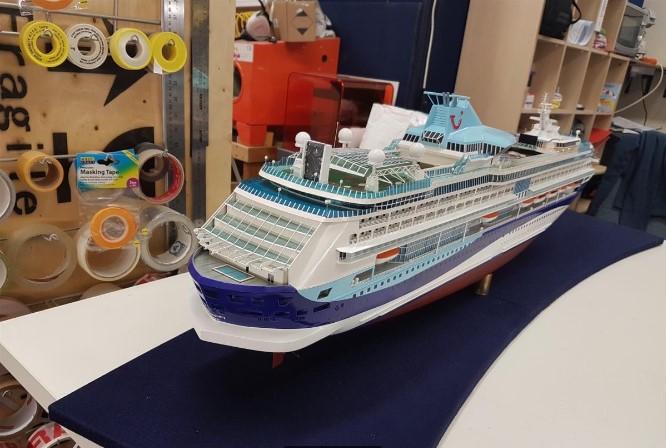 TECNICA:LA COSTRUZIONE DEI MODELLINI DI NAVI DA CROCIERA