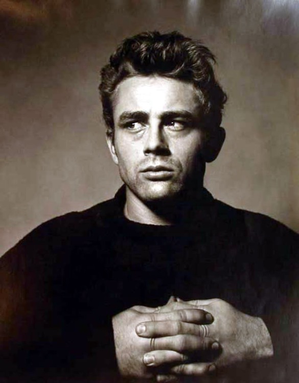 JAMES DEAN, BIOGRAFIA E FOTO STORICHE