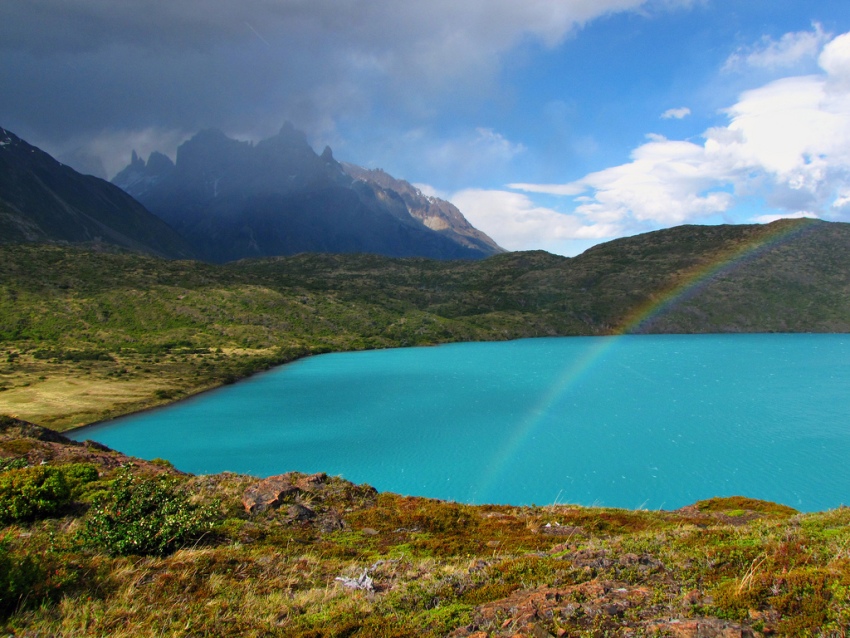 CILE: IL LAGO PEHOÈ DALLE ACQUE CRISTALLINE
