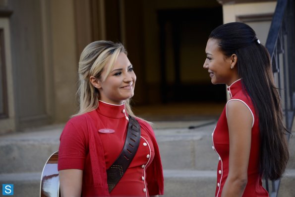 GLEE 5x02 Tina in the Sky With Diamonds, 3/10/2013