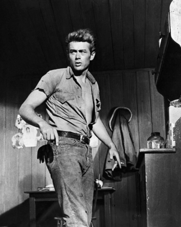JAMES DEAN, BIOGRAFIA E FOTO STORICHE