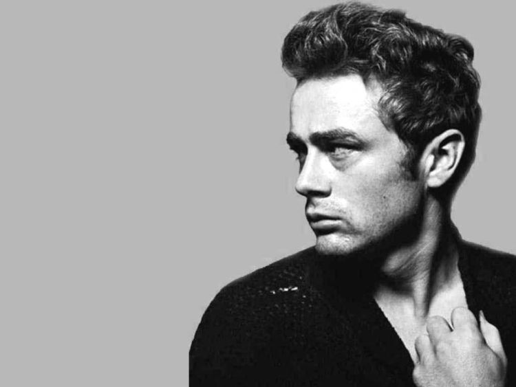 JAMES DEAN, BIOGRAFIA E FOTO STORICHE