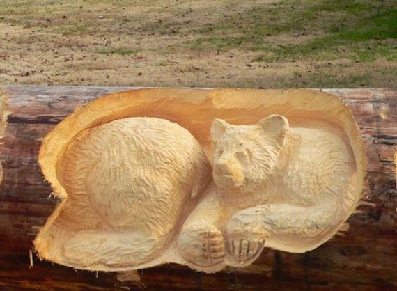 SERGEY BOBKOV: LO SCULTORE CHE CREA MERAVIGLIOSE SCULTURE CON GLI SCARTI DEL LEGNO [FOTO]