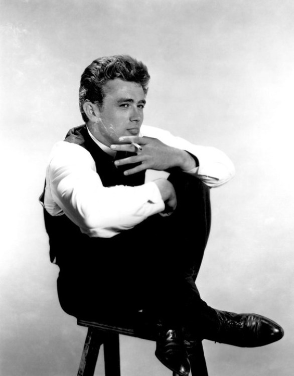 JAMES DEAN, BIOGRAFIA E FOTO STORICHE