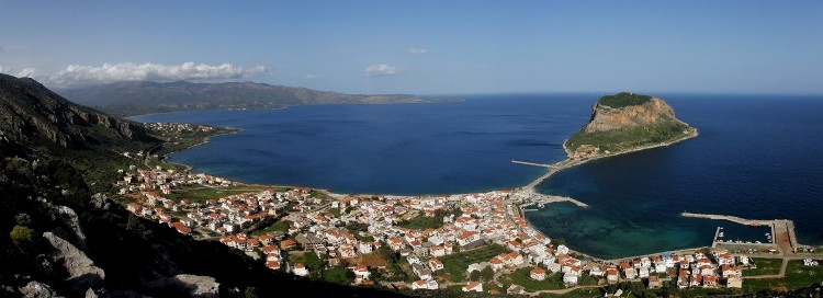 GRECIA: LA CITTÀ FORTIFICATA SULL'ISOLA DI MALVASÌA