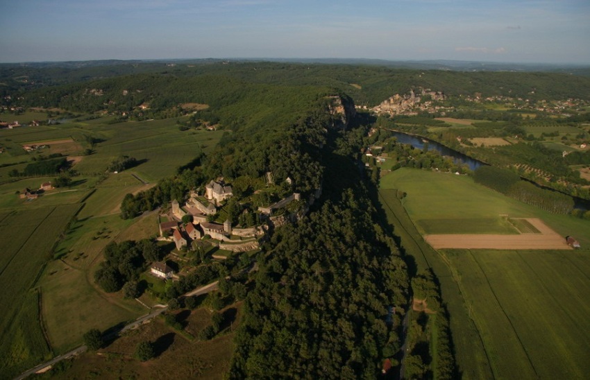 FRANCIA: IL CASTELLO DI CASTELNAUD, ANTICA FORTEZZA MEDIEVALE