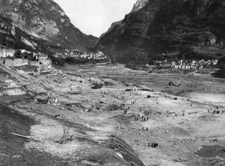 LA TRAGEDIA DEL VAJONT: LA STORIA E LE FOTO STORICHE