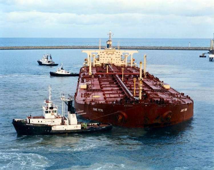 LA KNOCK NEVIS, LA PETROLIERA GIGANTE PIÙ GRANDE DEL MONDO