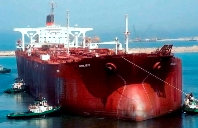 LA KNOCK NEVIS, LA PETROLIERA GIGANTE PIÙ GRANDE DEL MONDO