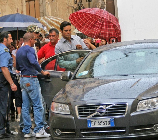 Gabriel Garko sul set di L'onore e il rispetto 3 FOTO e VIDEO