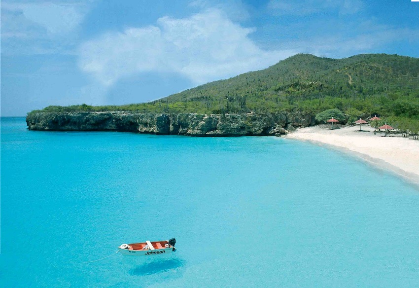 Dal mare dei Caraibi ad Aruba: un giro tra le spiagge più belle del Mondo
