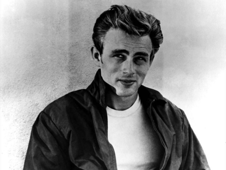 JAMES DEAN, BIOGRAFIA E FOTO STORICHE